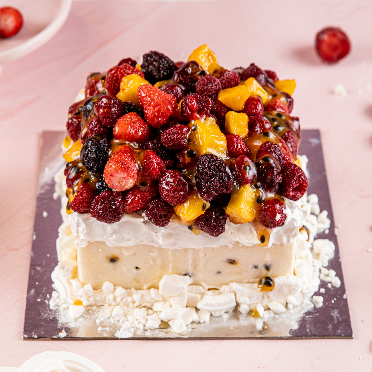 Large Pavlova Cake – Dulce Gelateria